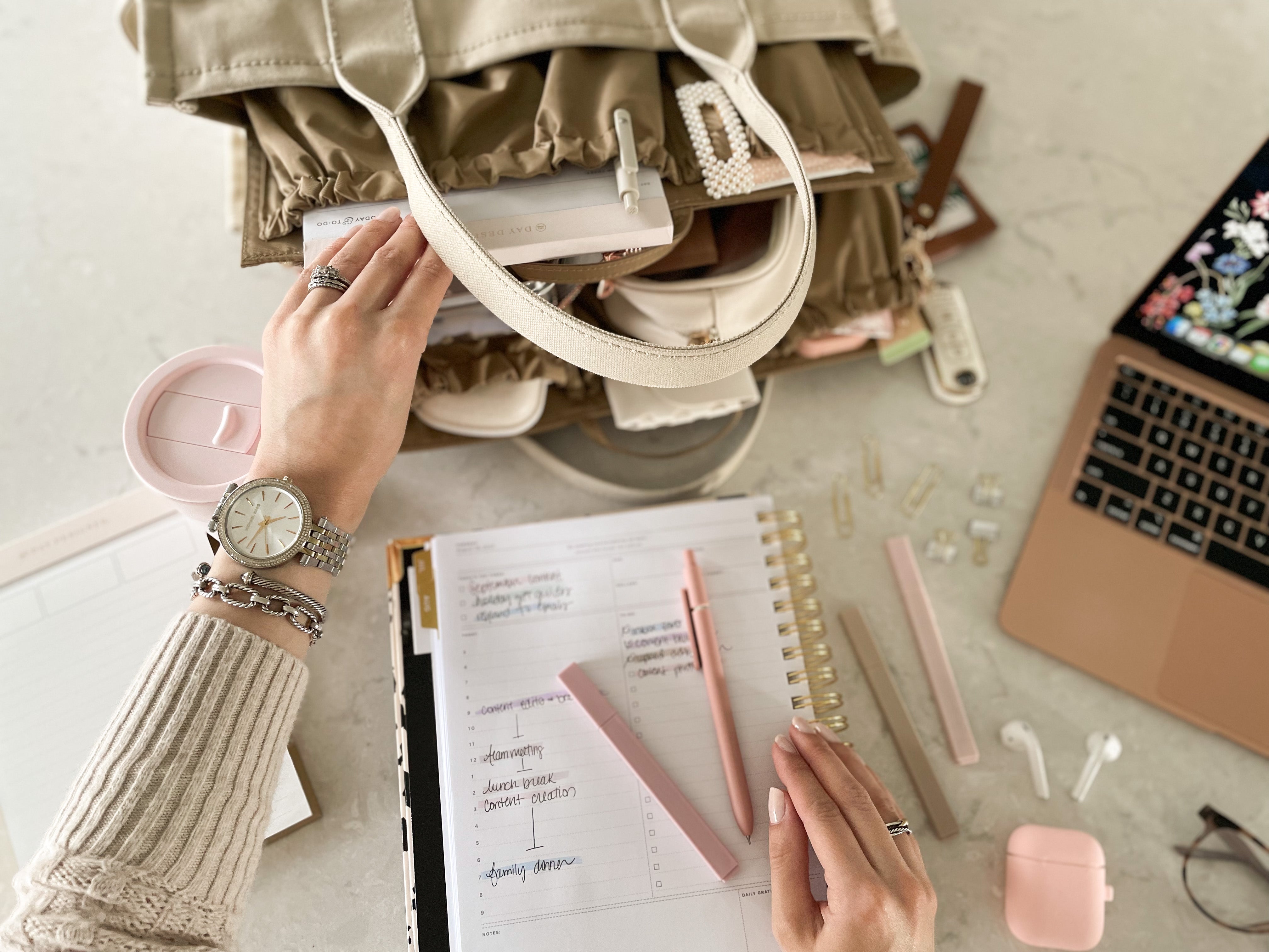 Everyday Bag Essentials with ToteSavvy & Day Designer